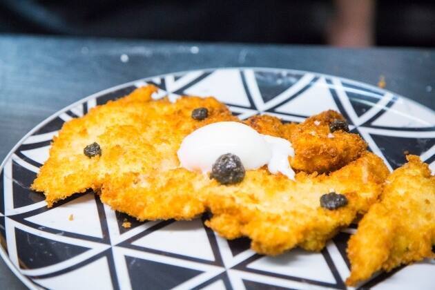 Escalope royal con trufa y huevo a baja temperatura | Gastronosfera